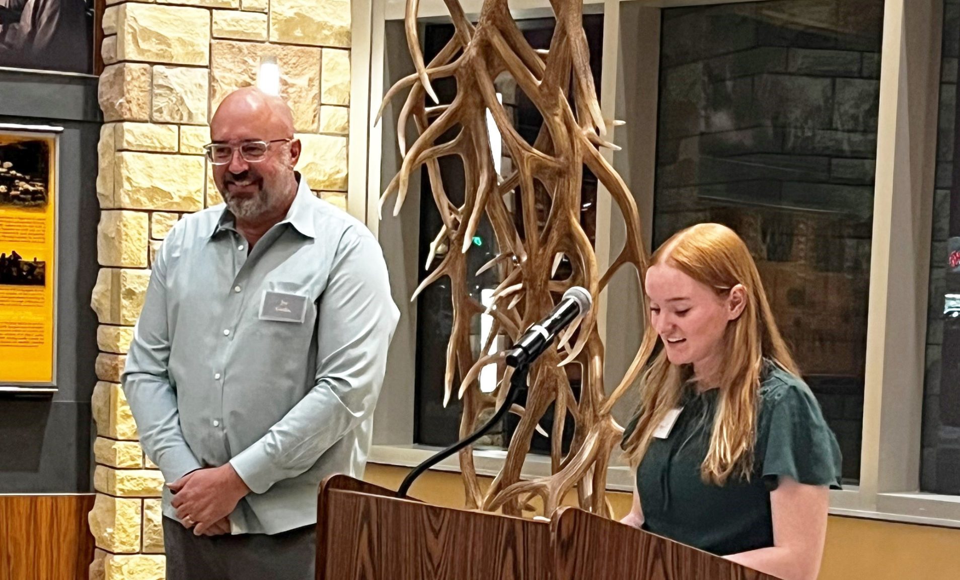 UW Mortar Board Honors “Top Profs” – AgNews